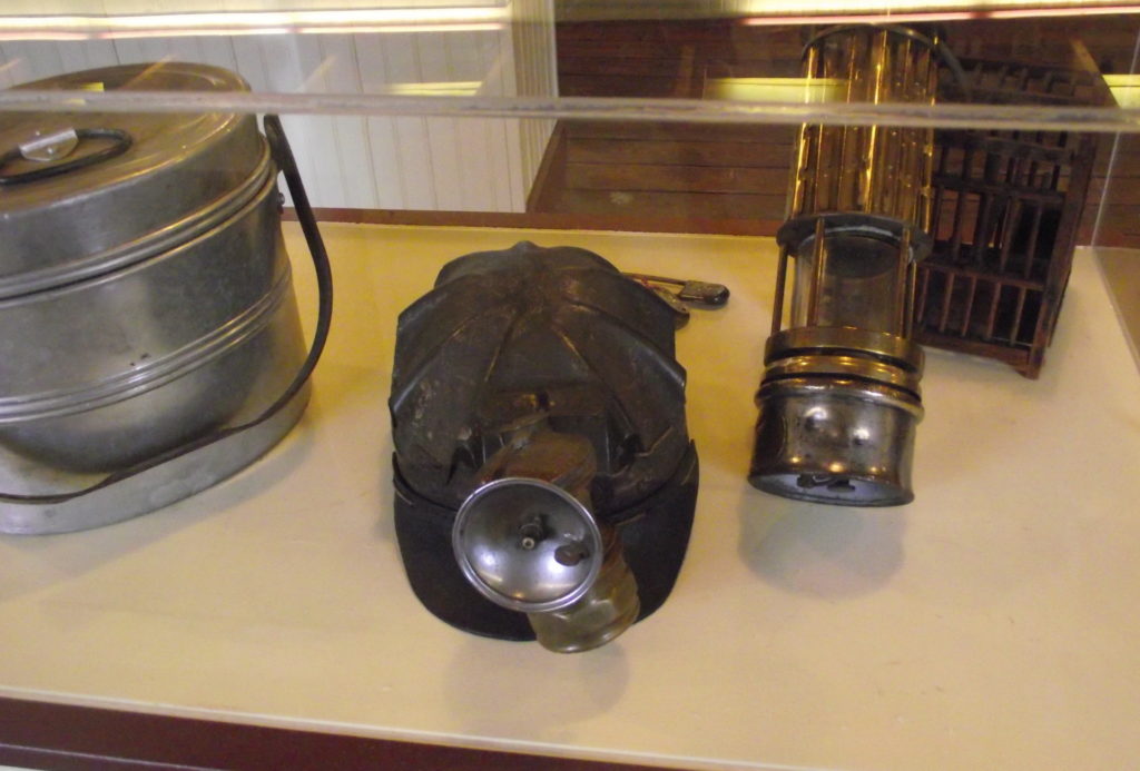 Calcium carbide lamp - 10 reasons to own - Warisan Lighting