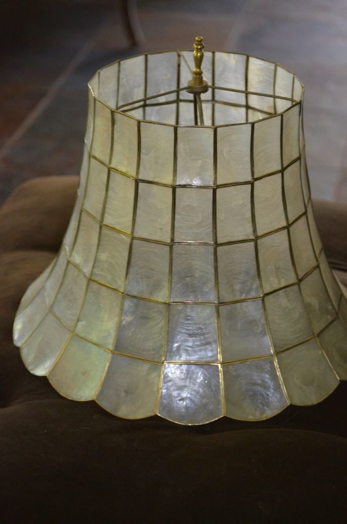 Capiz shell lamps - 10 methods to give your home a royal look ...