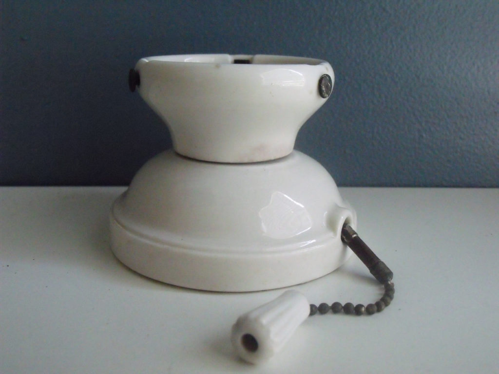 Ceiling light pull switch - ways how you can make lightning efficient ...