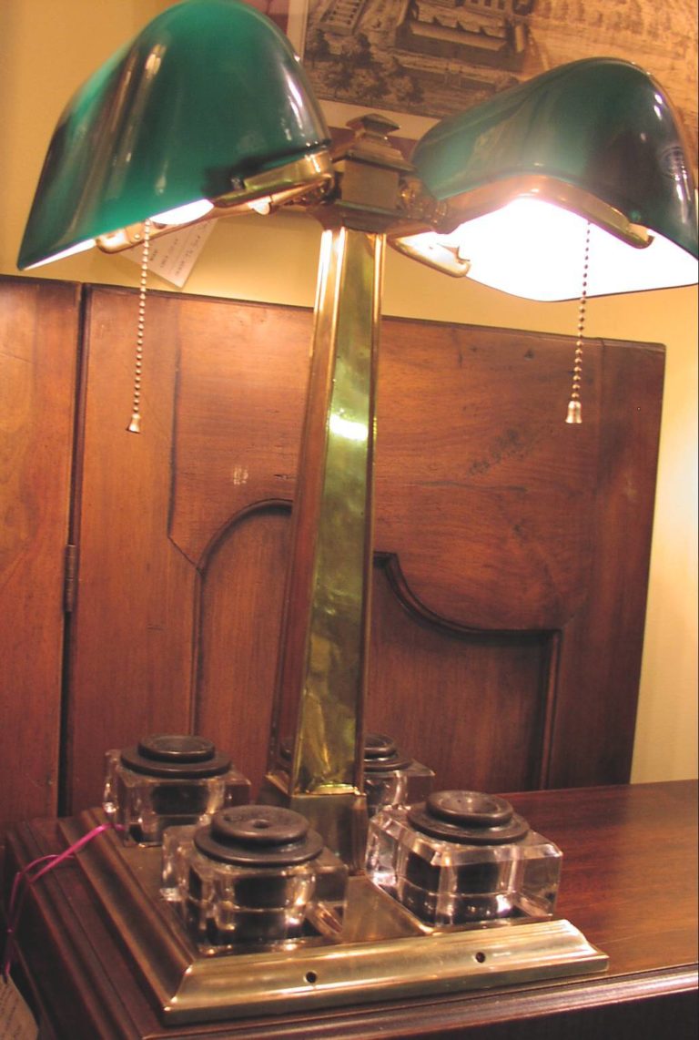 10 Reasons Why You Should Buy an Emeralite lamp for your Home - Warisan ...