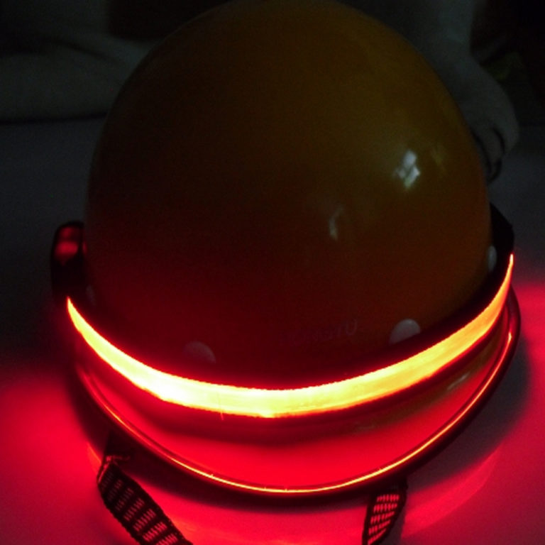 Hard hat lamp - free lighting that is focused on the area - Warisan ...