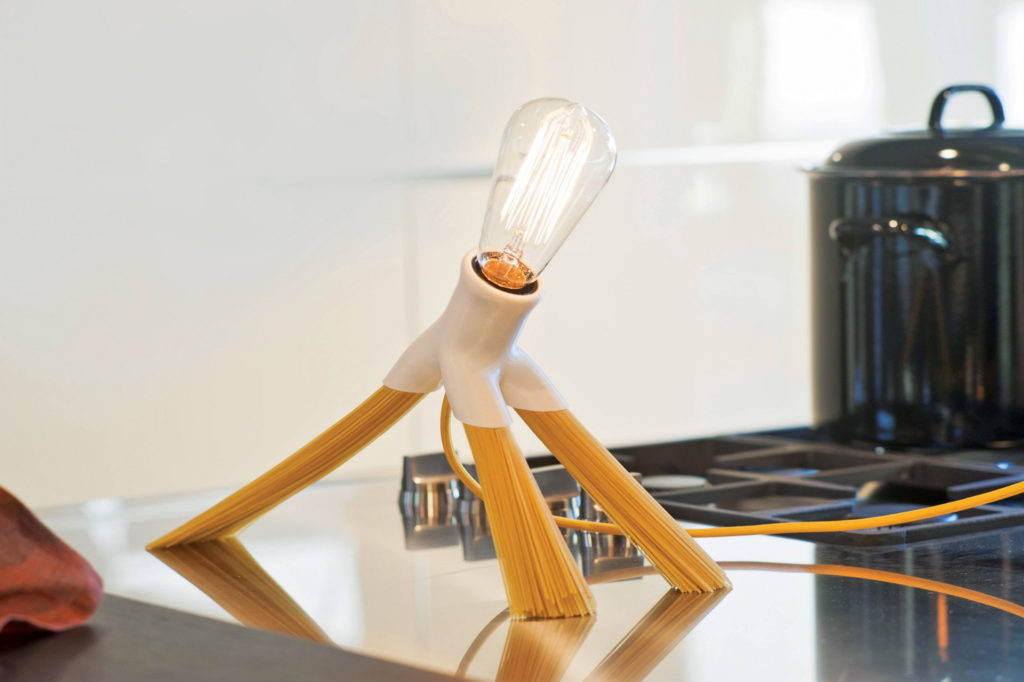 Little lamps - ability to focus on the material to be read via an ...