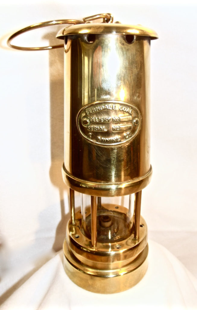 Mining lamp - 10 secret facts to know! - Warisan Lighting