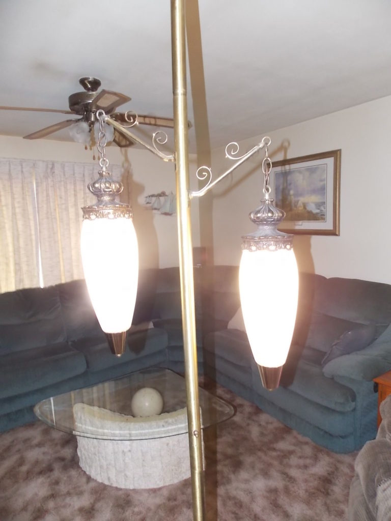 Vintage tension pole lamp - 16 bonuses to the beauty of your house ...