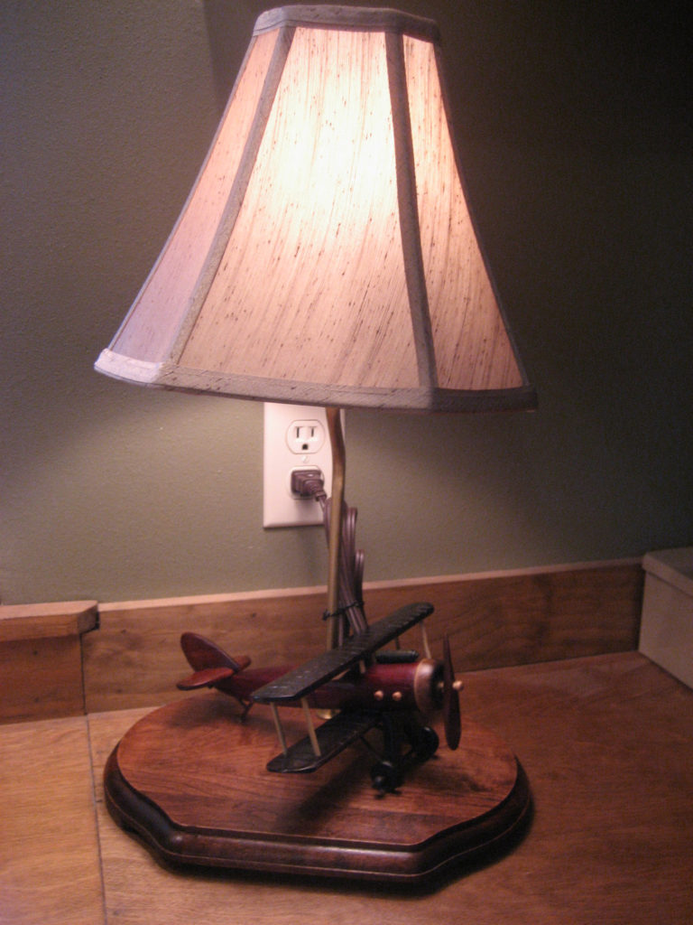 Airplane lamps show your love for airplanes - Warisan Lighting