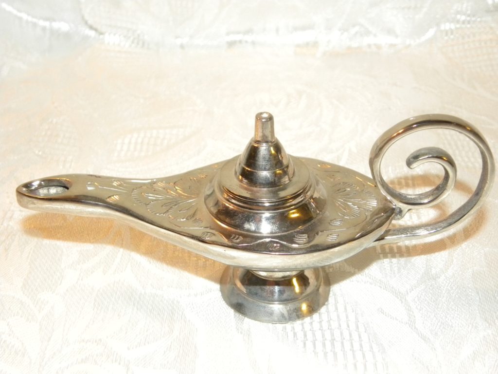 Aladdin and the lamp - 10 ways to feel the magic of light - Warisan ...