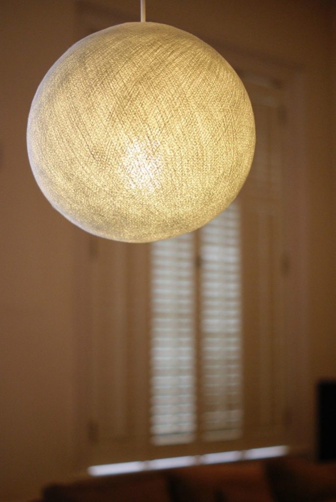 Add an Extra Warm Aura To Your Interior Décor With The Ball Ceiling ...