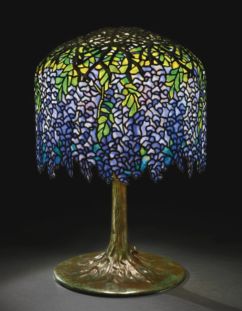 10 adventages of Blue tiffany lamps - Warisan Lighting