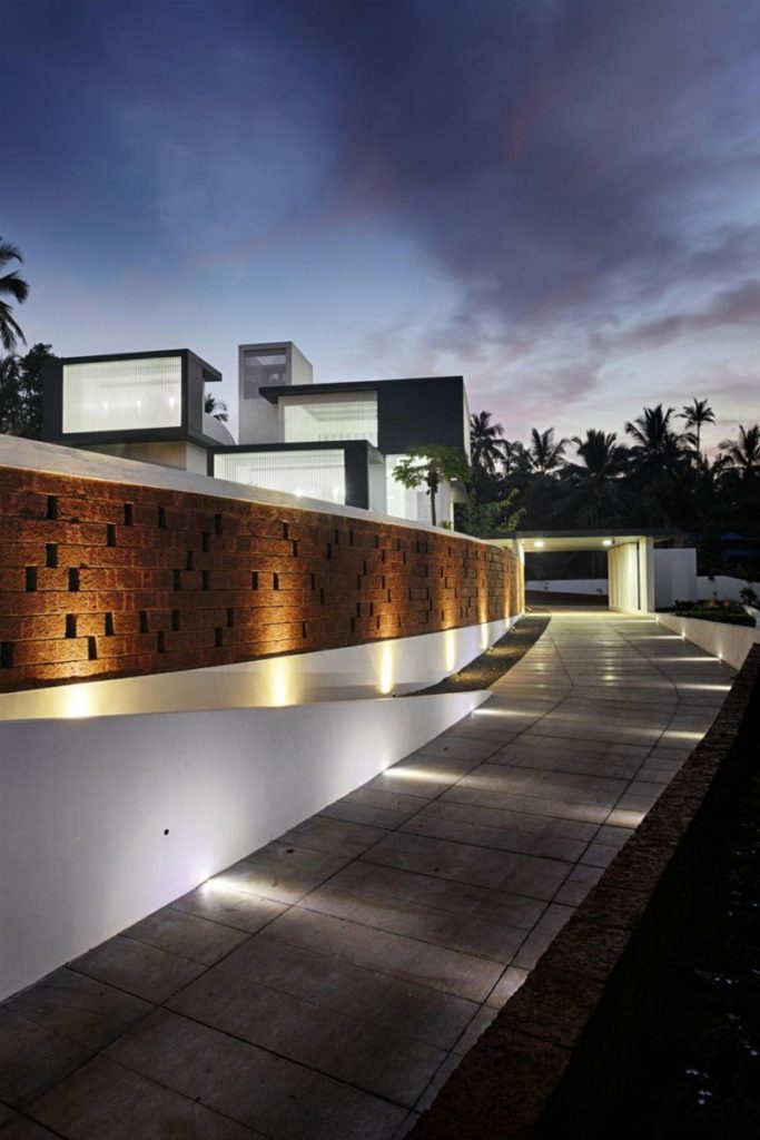 Driveway Wall Lights: Feel the Warmth of Home - Warisan Lighting