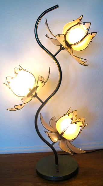 Flower lamps are the beautiful product to decorate home - Warisan Lighting