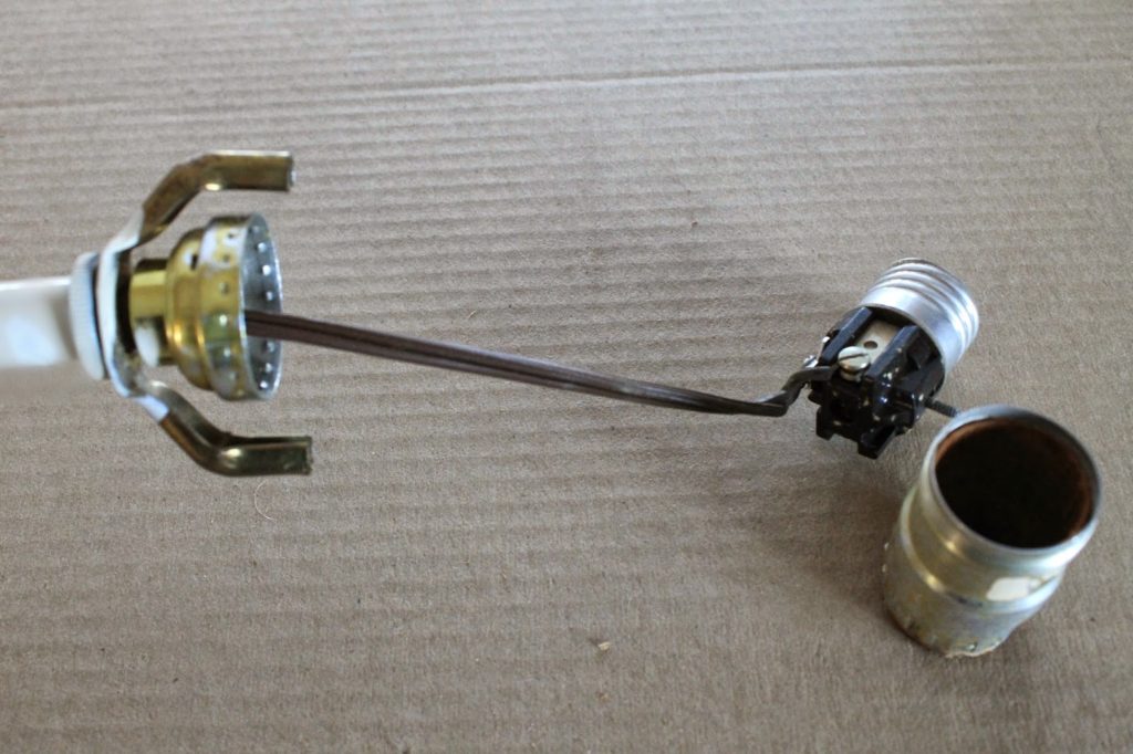 Easy way on How to change a lamp socket - Warisan Lighting