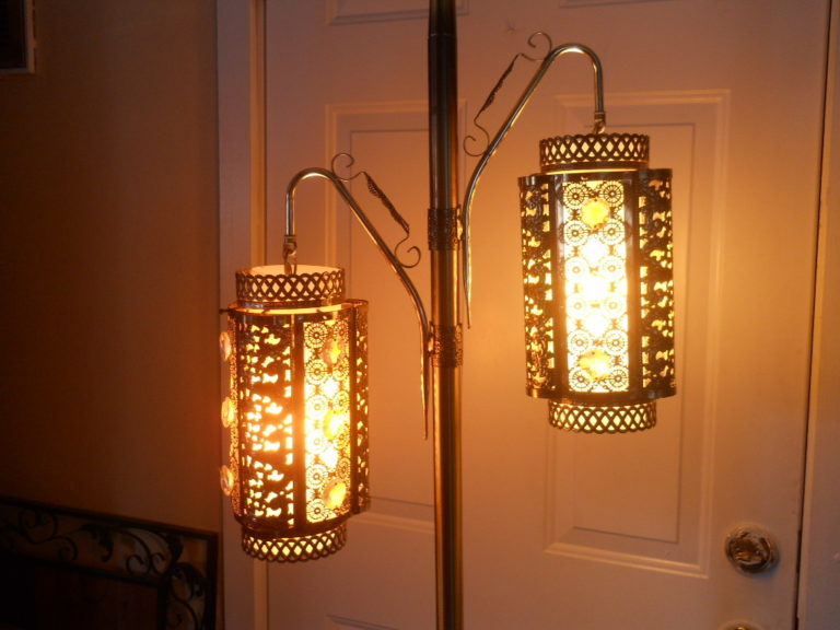 Lantern lamps - balanced by the nearness of light - Warisan Lighting