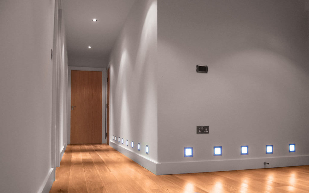 Enhance your house's beauty with the fanciest wall lights - Warisan ...