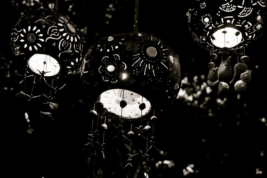 Mexican lamps - 10 ways to add decoration to your lights - Warisan Lighting