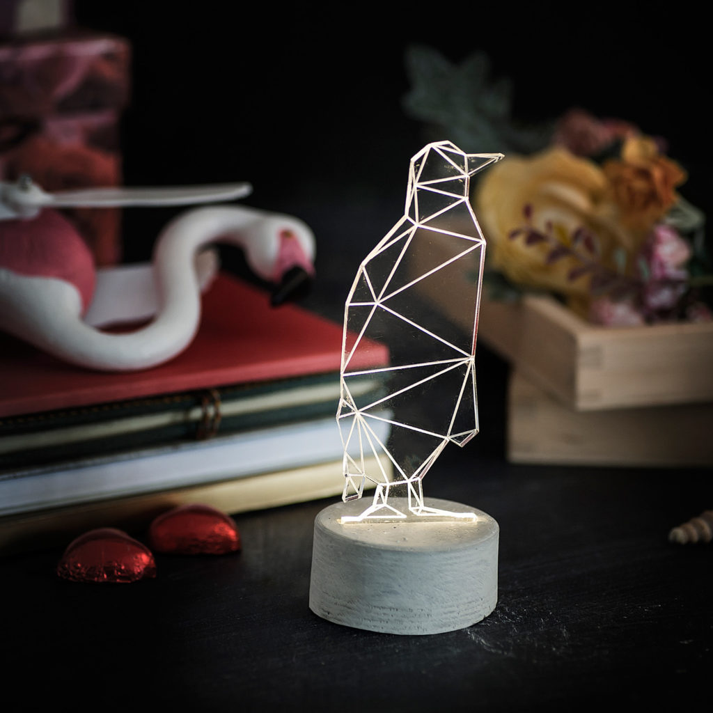 Penguin lamp - chill out this season with your new penguin buddies ...