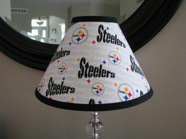 10 adventiges of Pittsburgh steelers lamp - Warisan Lighting