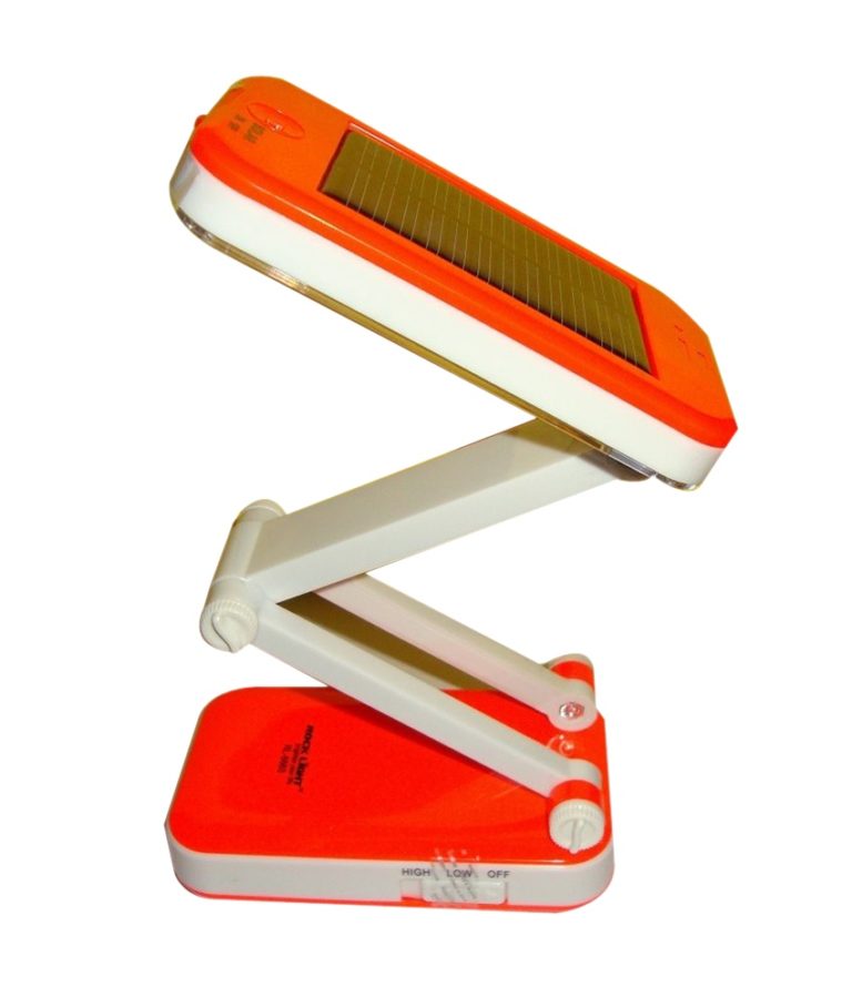 10 adventages of Solar desk lamps - Warisan Lighting