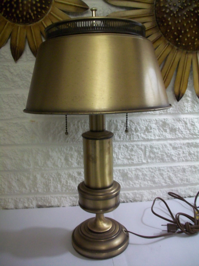 The need for underwriters laboratories inc portable lamp - Warisan Lighting