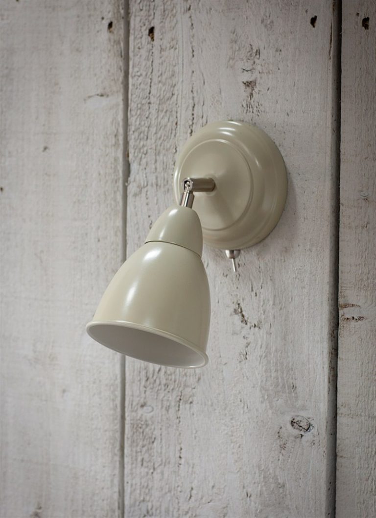 Reasons and benefits of using Wall light with switch - Warisan Lighting