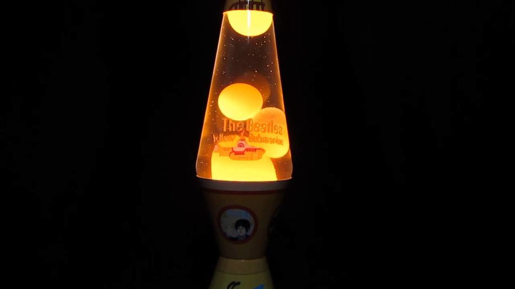 Make a way out of yellow lava lamp - Warisan Lighting