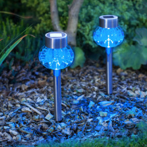 Solar stake lights outdoor - 10 ways to Shine through the night ...