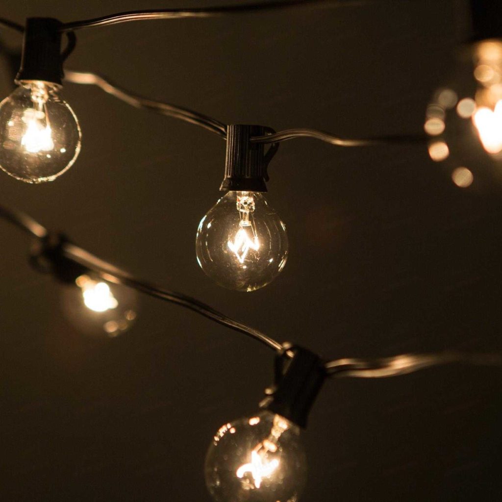 10 benefits of Big bulb outdoor string lights - Warisan Lighting