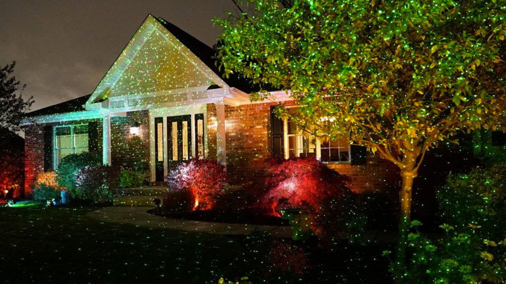 10 facts to know about Christmas laser lights outdoor - Warisan Lighting