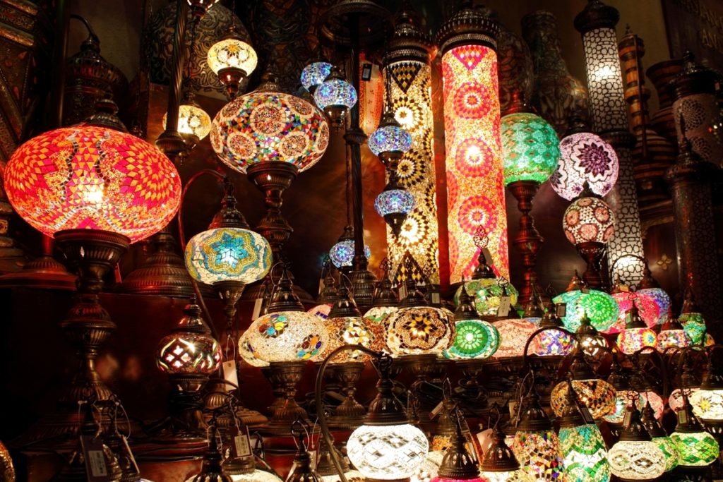 Facts to know about Arabian lamps - Warisan Lighting